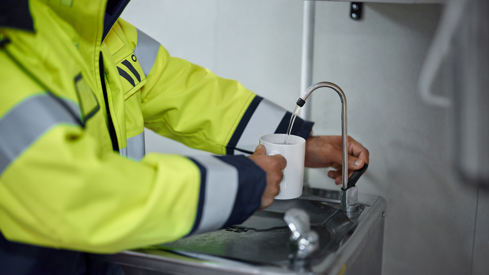 Comprehensive guide to chemical treatment of water for vessels