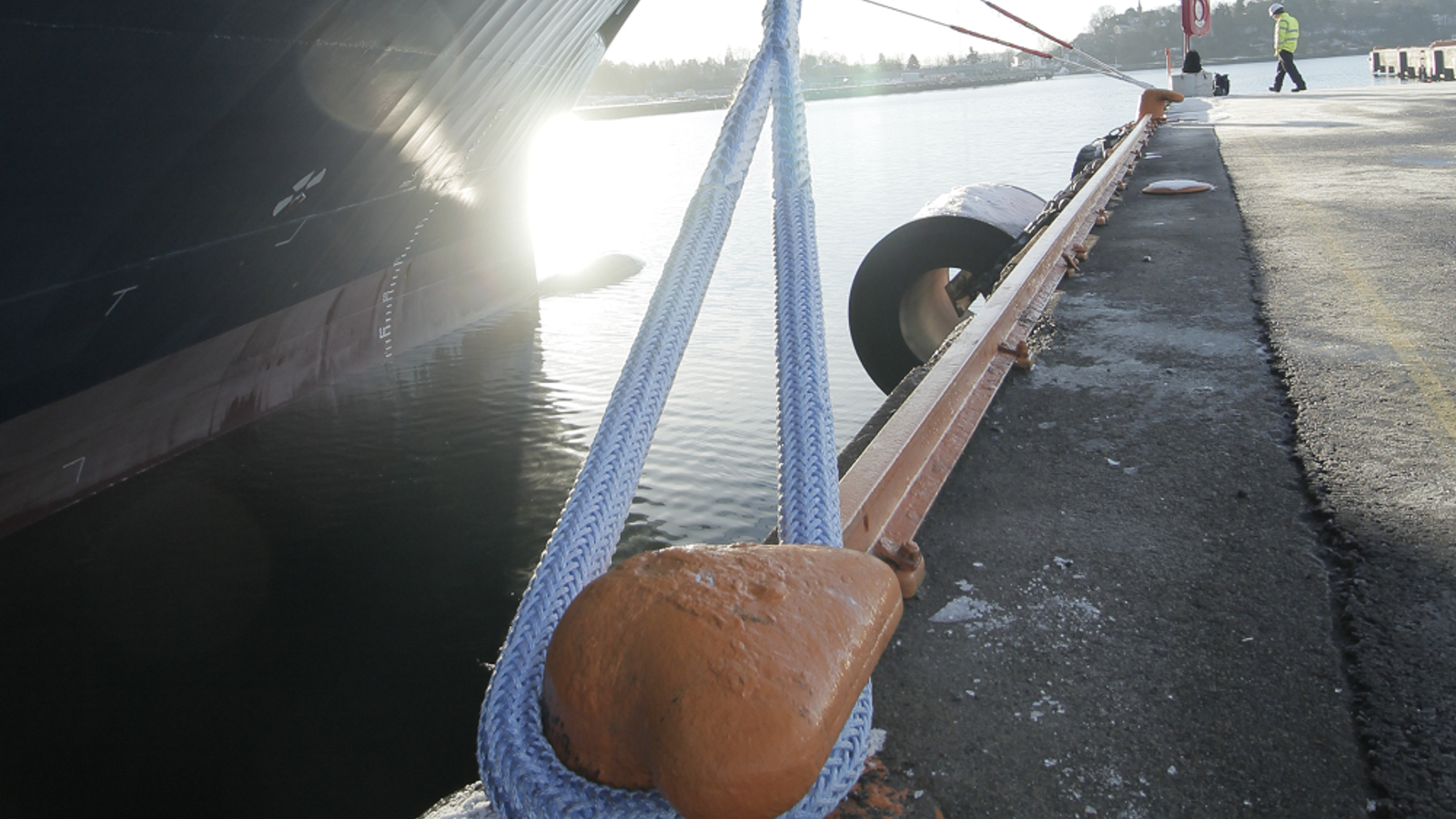 Let an expert guide you to overcome your mooring challenges