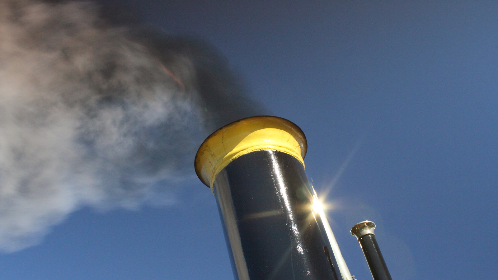 Managing fuel quality issues and meeting regulatory requirements